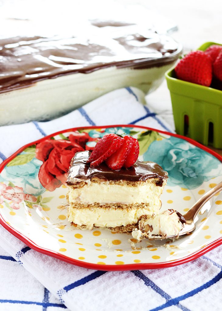Chocolate Eclair Cake - Positively Splendid {Crafts, Sewing, Recipes ...