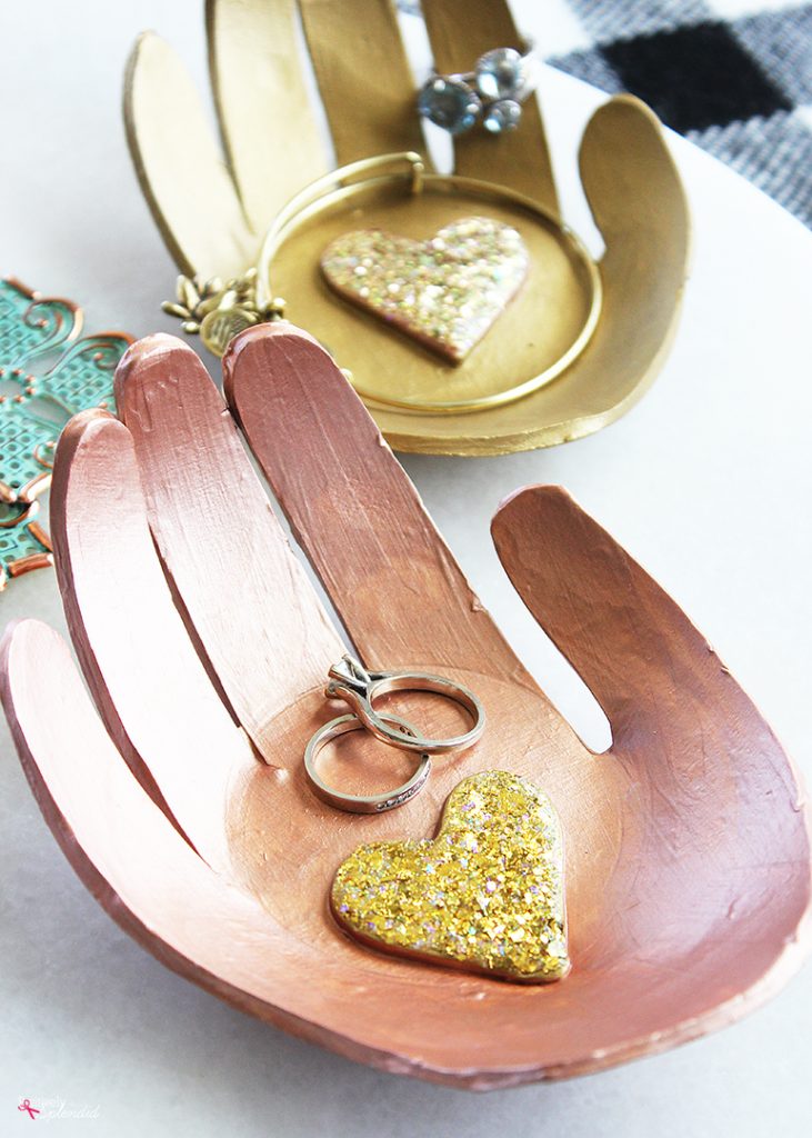 DIY Hand Ring Dish - Positively Splendid {Crafts, Sewing, Recipes and ...